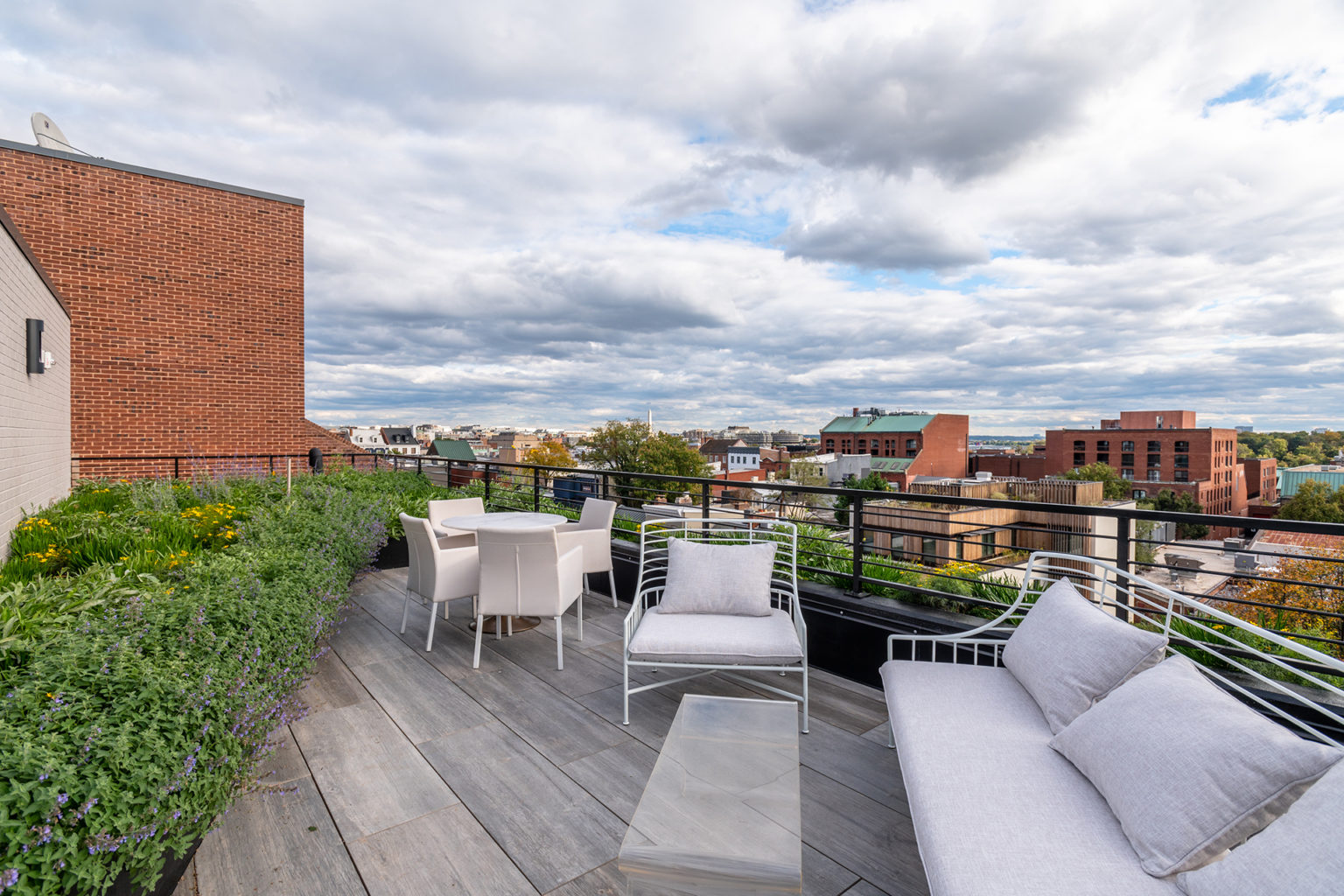 Residences | The Elliott | Georgetown's Finest Living